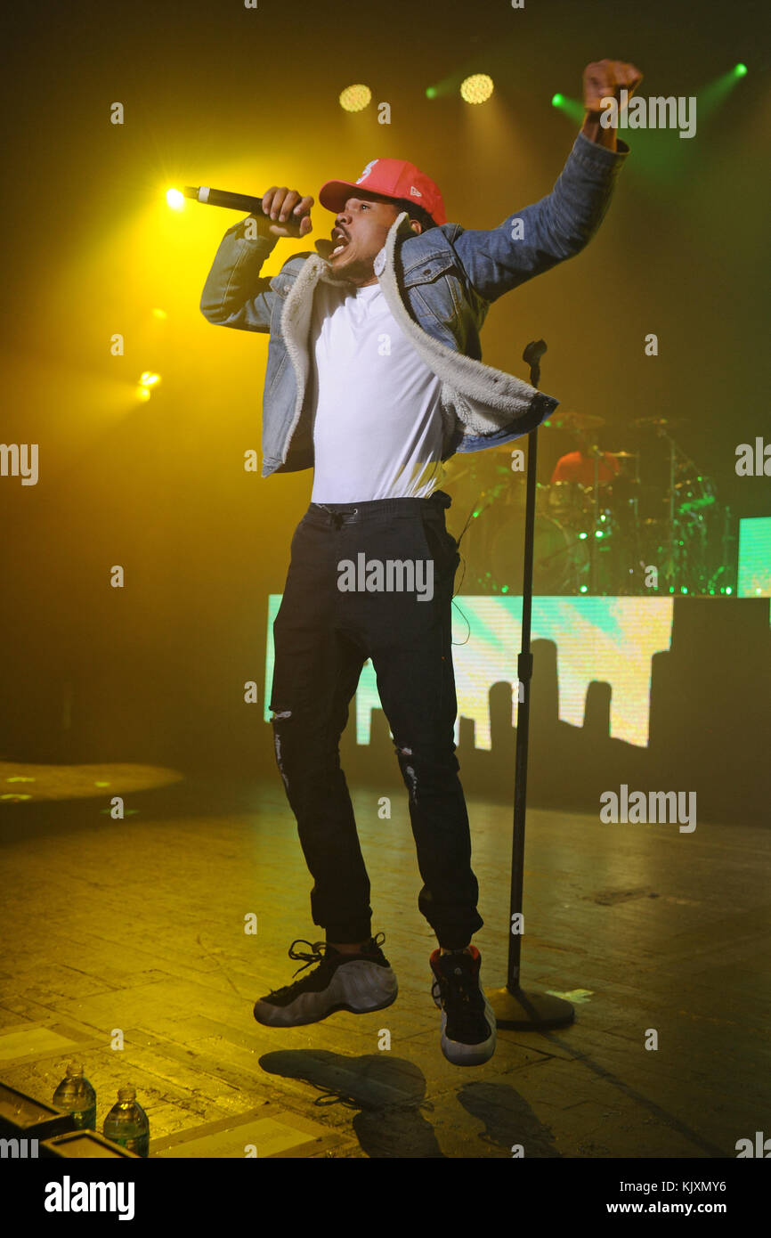 MIAMI BEACH, FL - OCTOBER 10: Chance the Rapper performs on stage at ...
