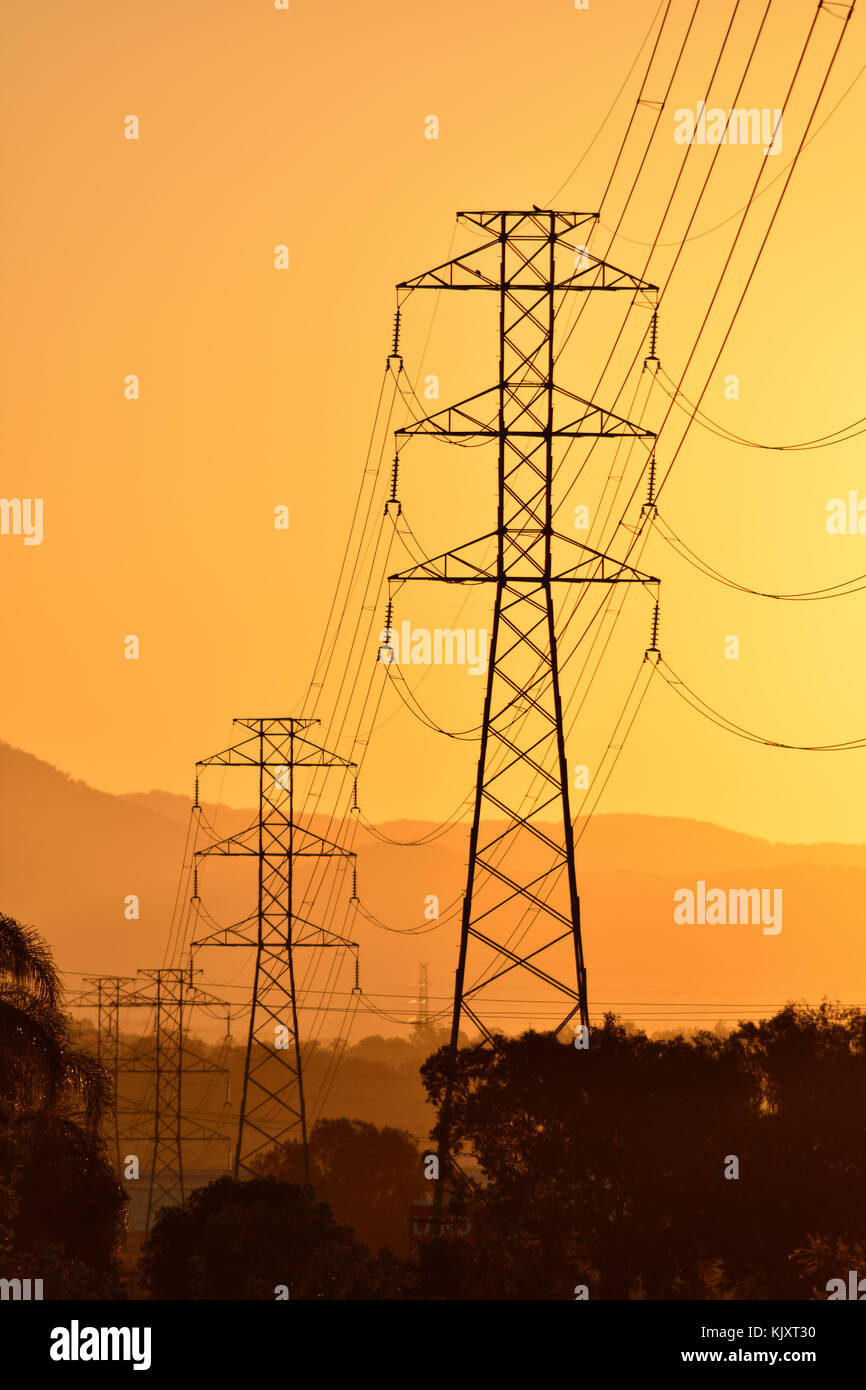 Australian electricity powerlines hi-res stock photography and images ...