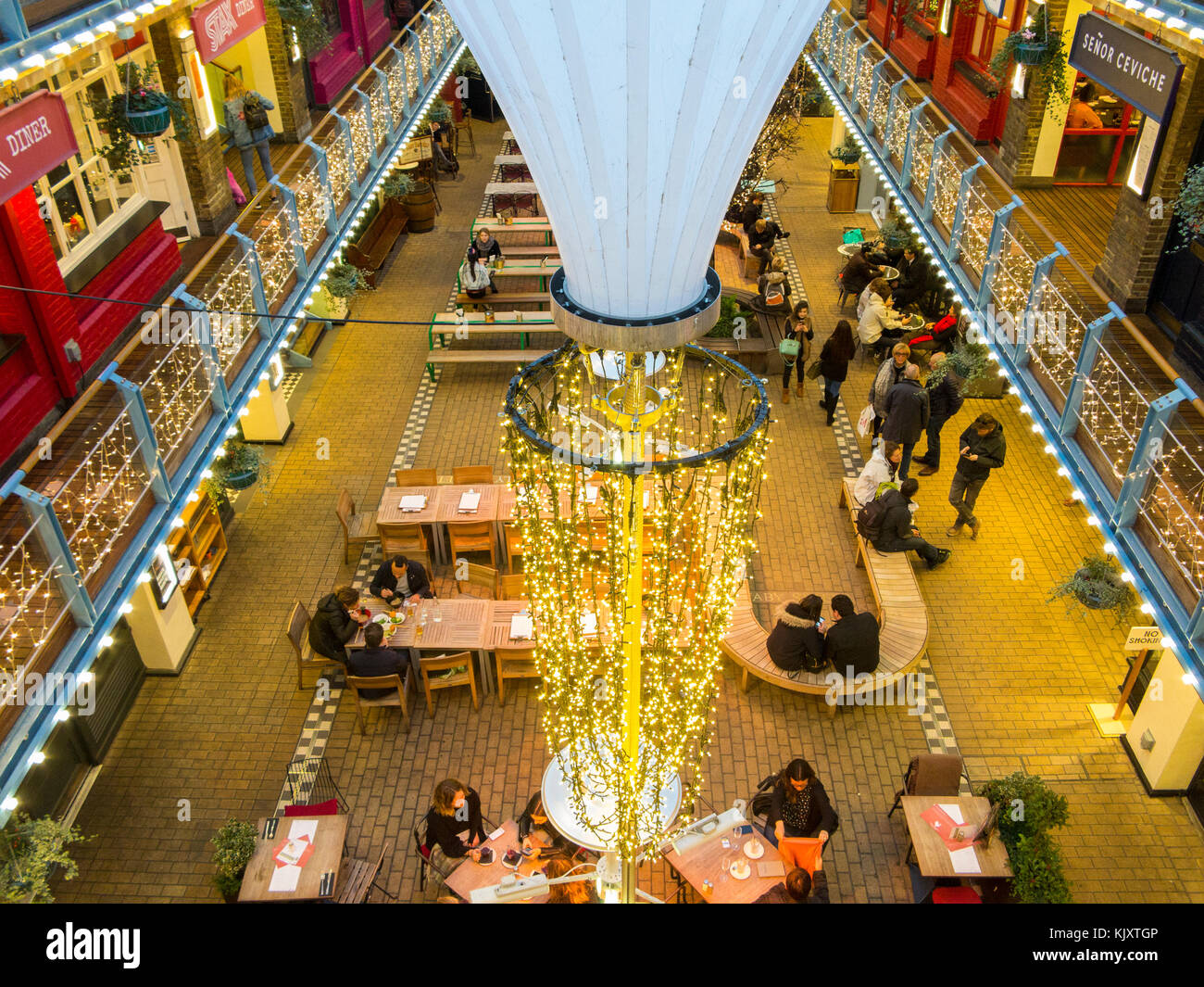 Kingly court off carnaby street in soho hi-res stock photography and ...