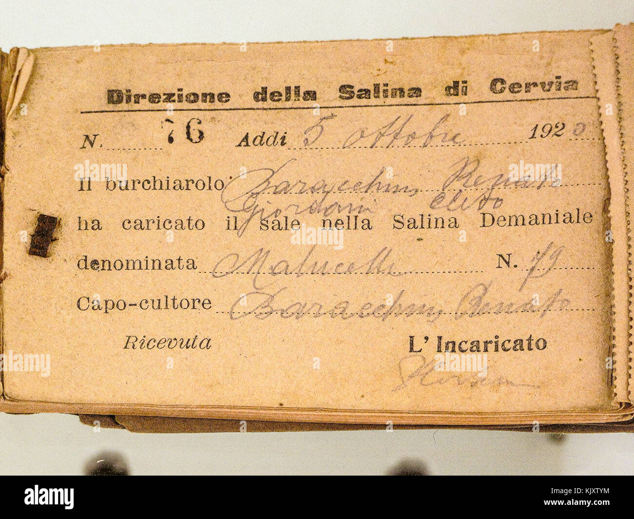 Salt loading hi-res stock photography and images - Alamy