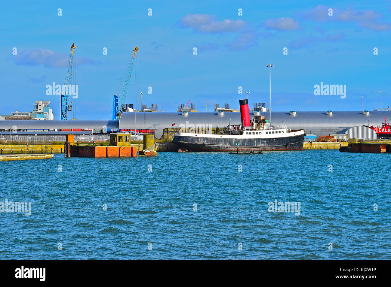 Old steam tug tugboat boat hi-res stock photography and images - Alamy