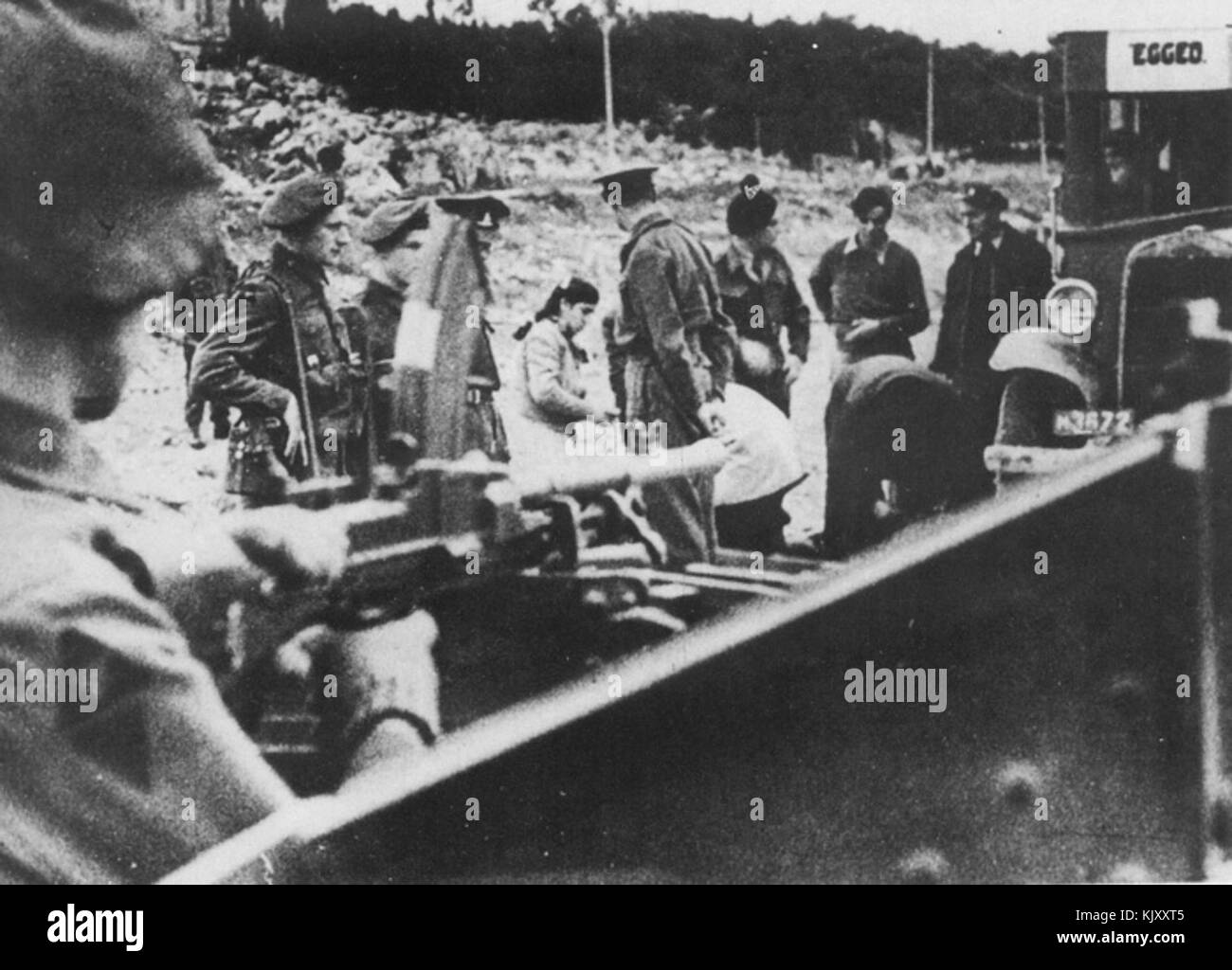 British checkpoint at Jerusalem Tel Aviv road Stock Photo - Alamy