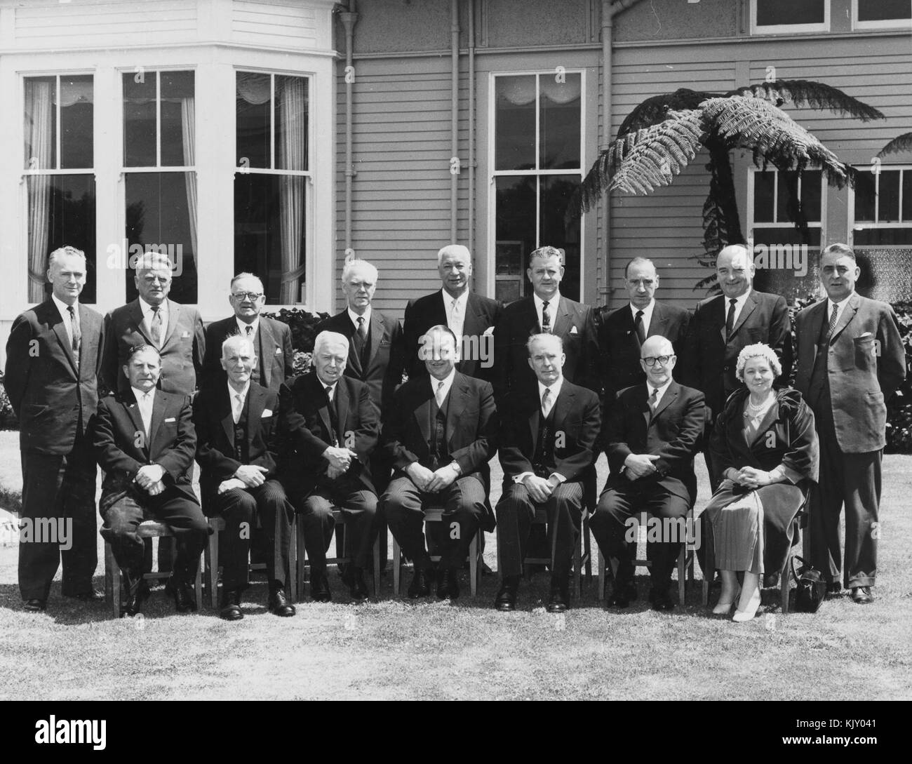 Viscount cobham hi-res stock photography and images - Alamy