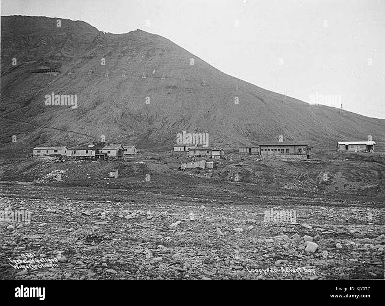Longyearbyen longyear town hi-res stock photography and images - Alamy
