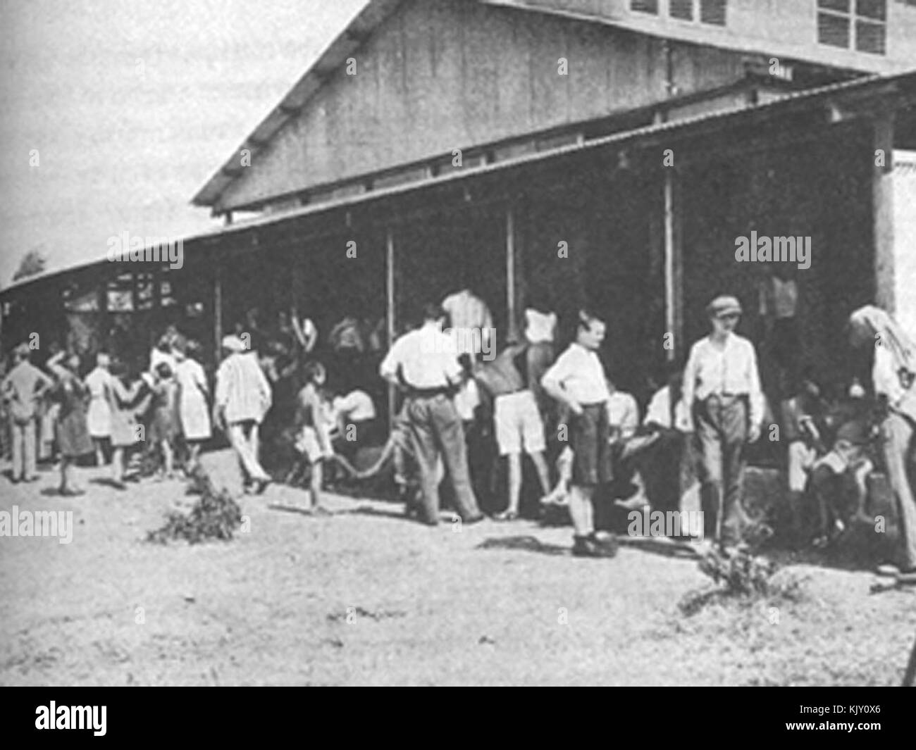 Jewish refugee post war Black and White Stock Photos & Images - Alamy