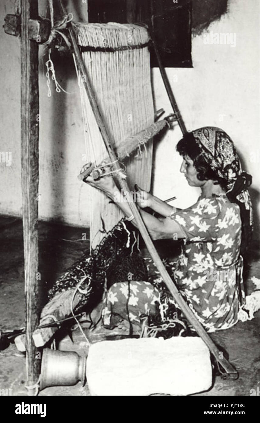 Israel 9241 Weaving Moshav Porat Stock Photo - Alamy