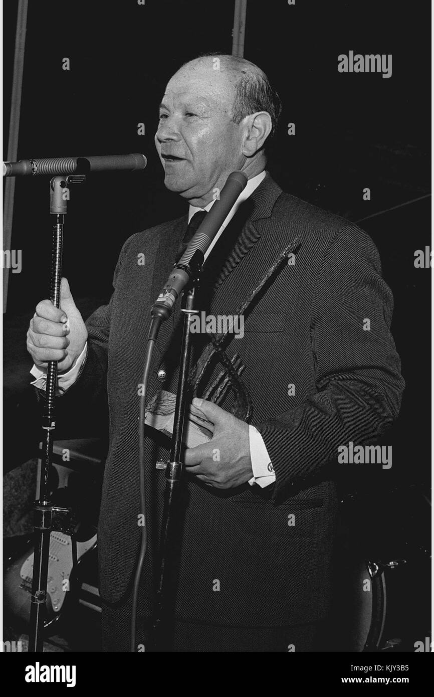 Kinor hi-res stock photography and images - Alamy