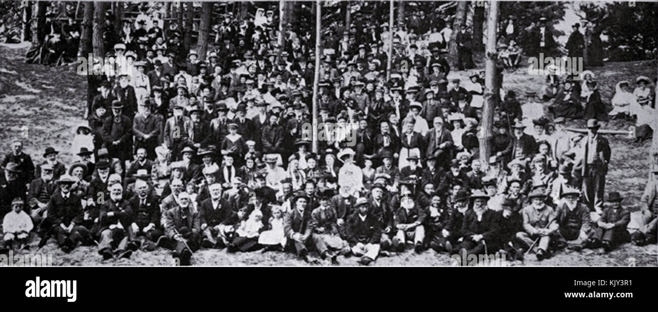 Gathering of old colonists in 1908 Stock Photo - Alamy