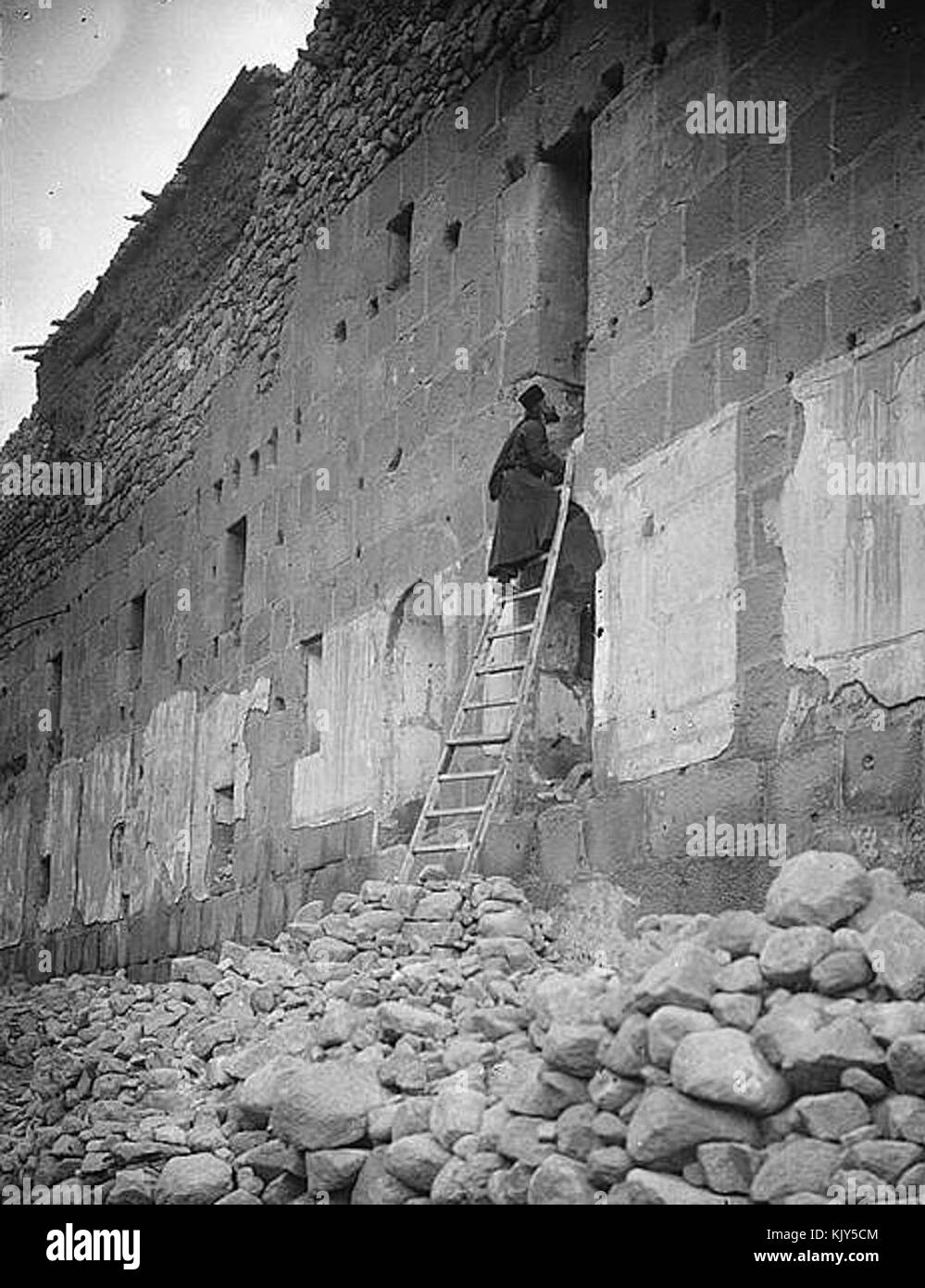 Sinai Monastery Catherine monk climbs chapel 1900 20 Stock Photo - Alamy