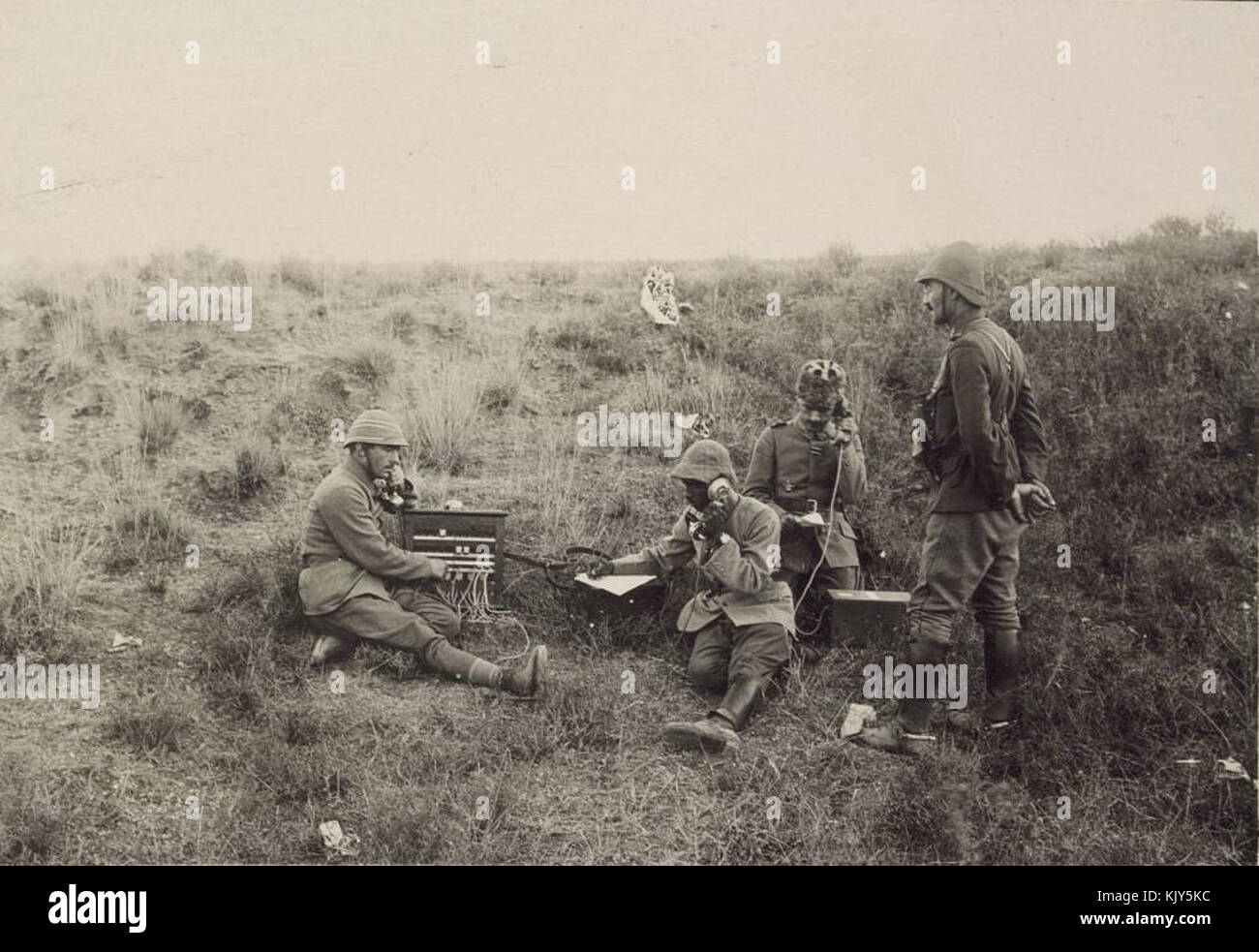 Army telephone equipment hi-res stock photography and images - Alamy