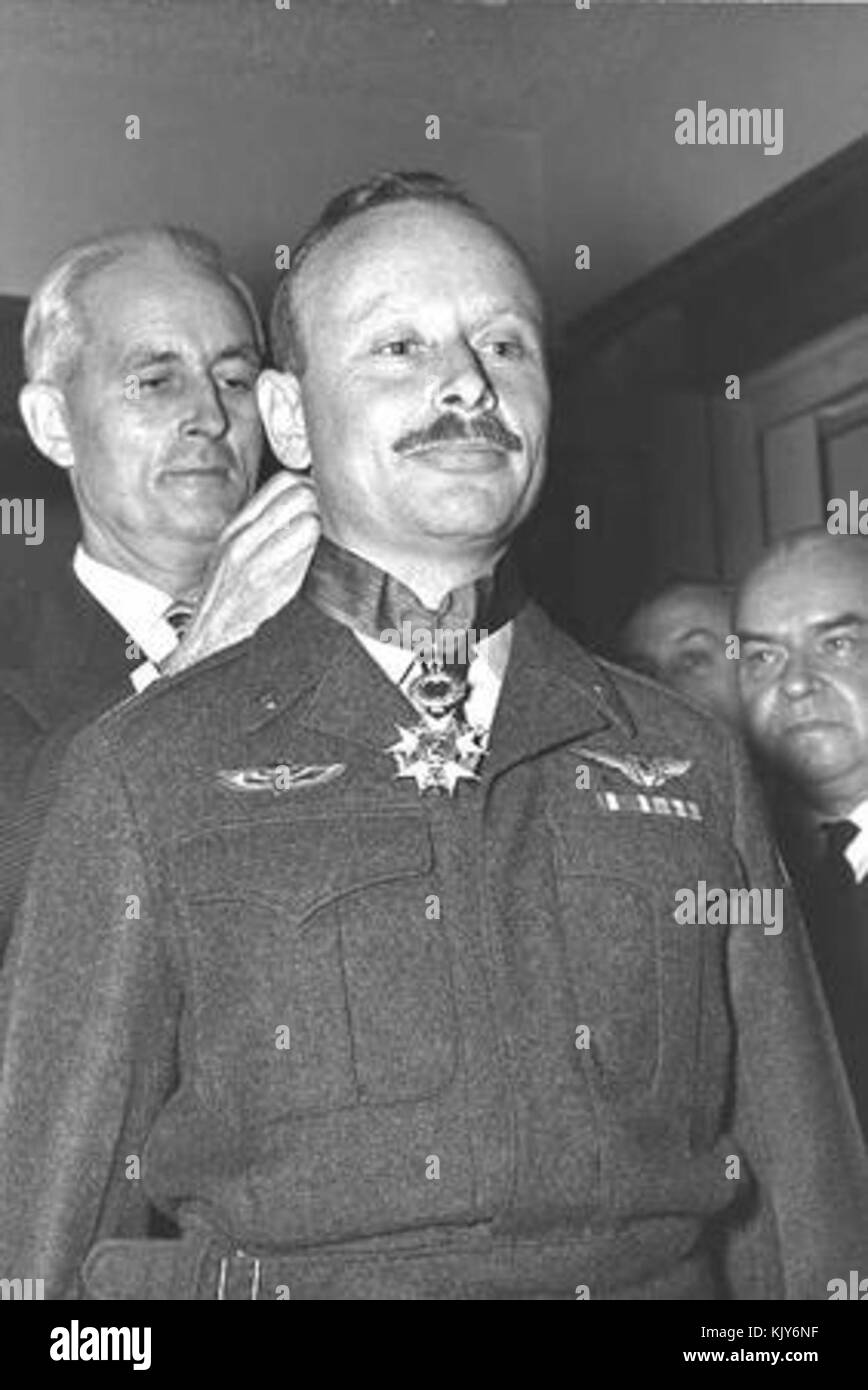 French legion Black and White Stock Photos & Images - Alamy