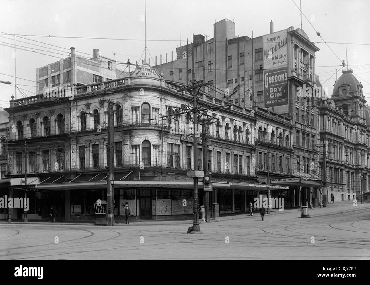 Queen street customs hi-res stock photography and images - Alamy