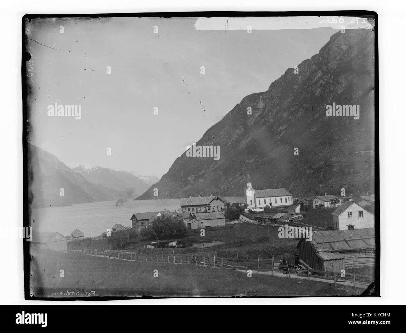 Odda. Oversikt. Sentrum NB MS G4 0232 Stock Photo - Alamy