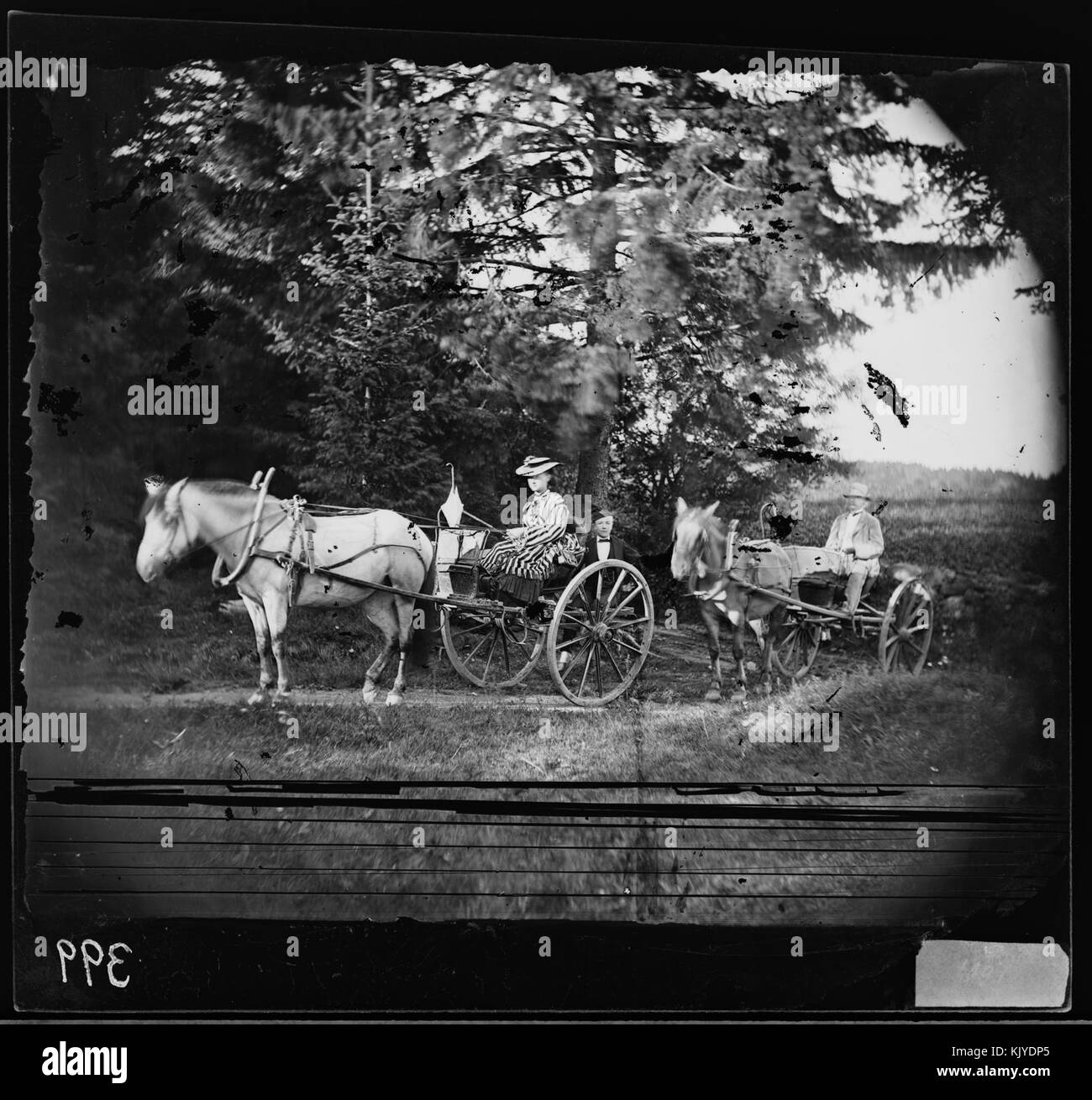 1097. Miss Hunter og Wilson i Karjol NB bldsa OTO0399 A Stock Photo - Alamy