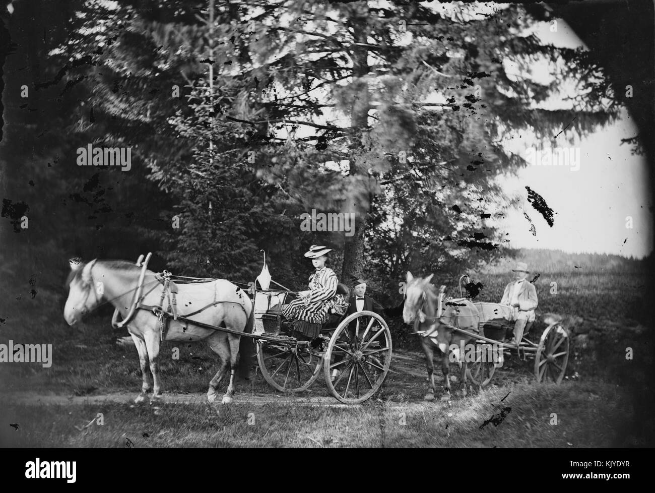 1097. Miss Hunter og Wilson i Karjol NB bldsa OTO0399 A (cropped Stock ...