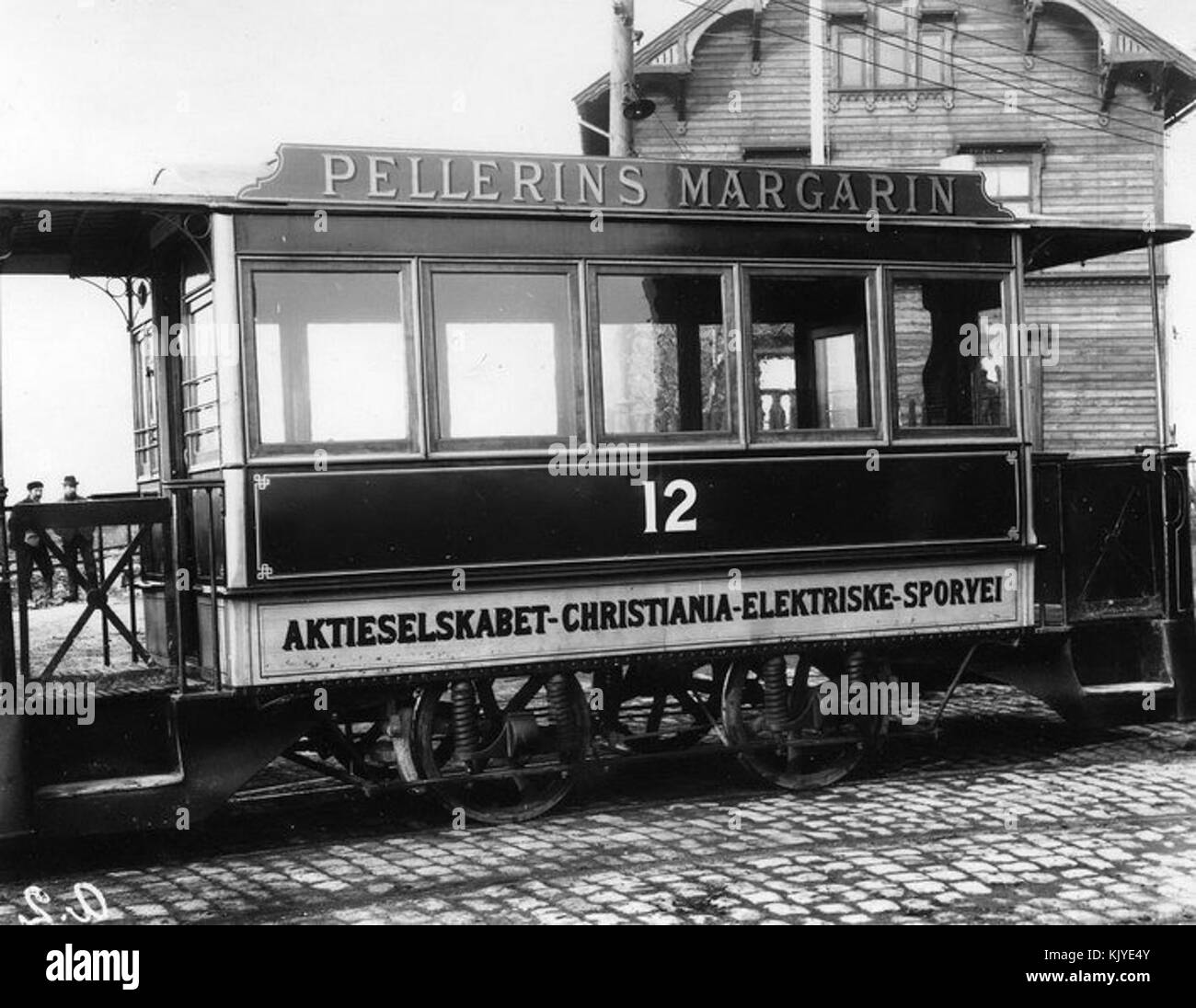 Kes book cover hi-res stock photography and images - Alamy