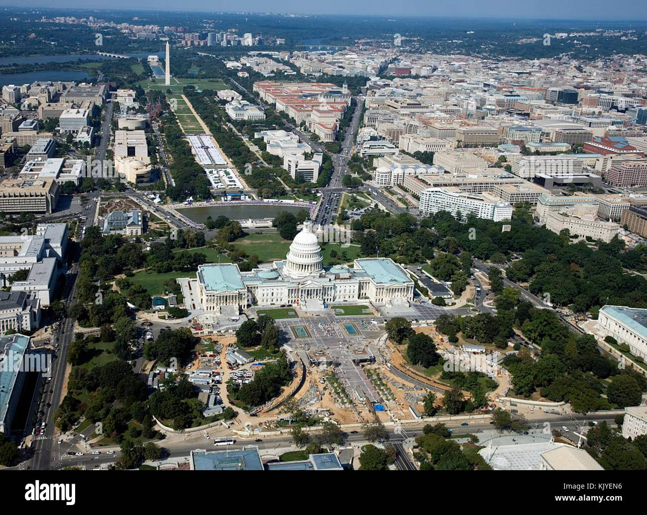 Aerial of the U.S. Capitol under restoration 04875v Stock Photo - Alamy