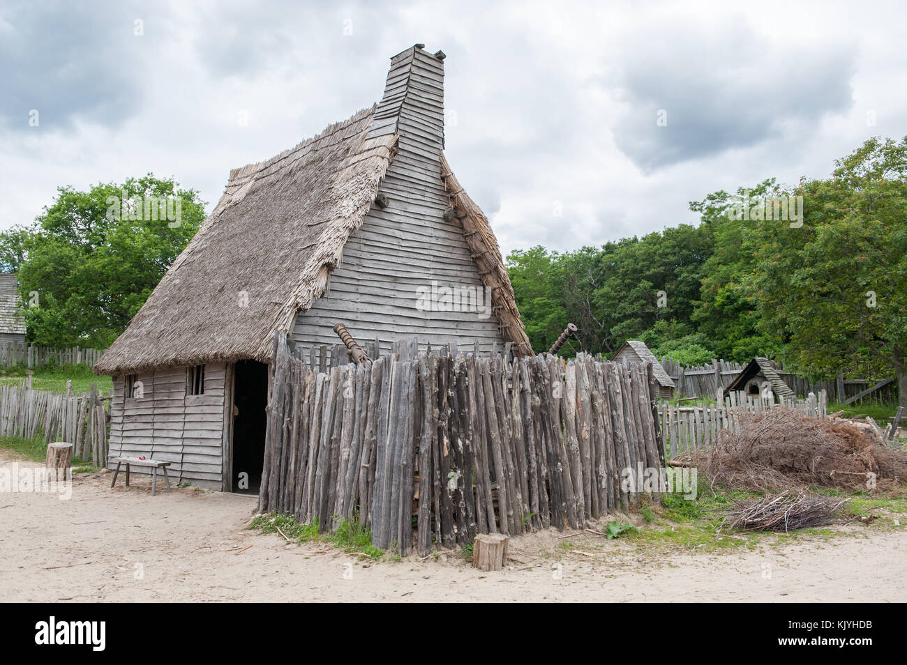 Plimoth Plantation replicates the original settlement of the Pilgrims ...