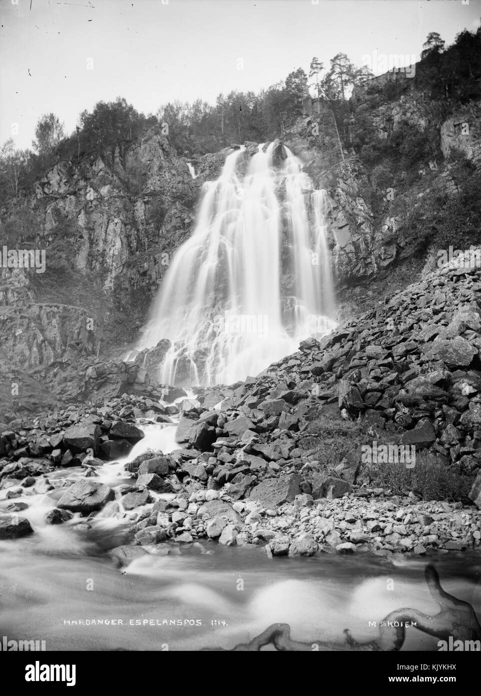 Hardanger Espelandsfos NB MS G3 0080 (cropped Stock Photo - Alamy