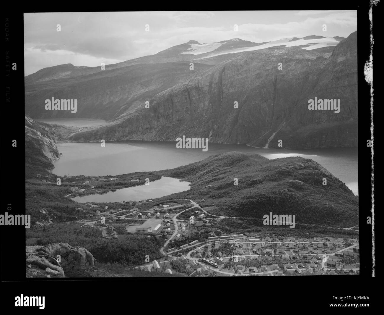 Glomfjord hi-res stock photography and images - Alamy