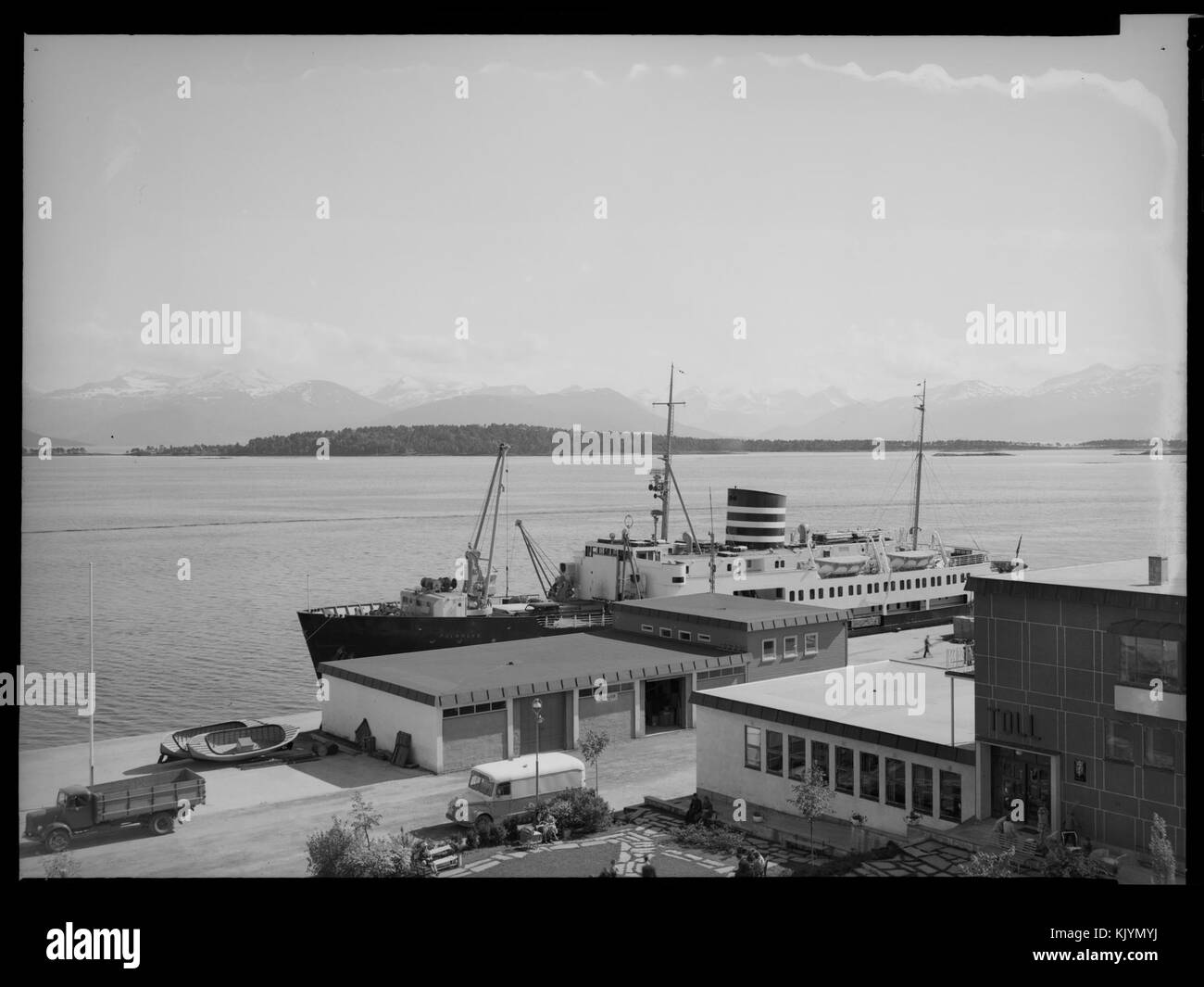 Molde city norway Black and White Stock Photos & Images - Alamy