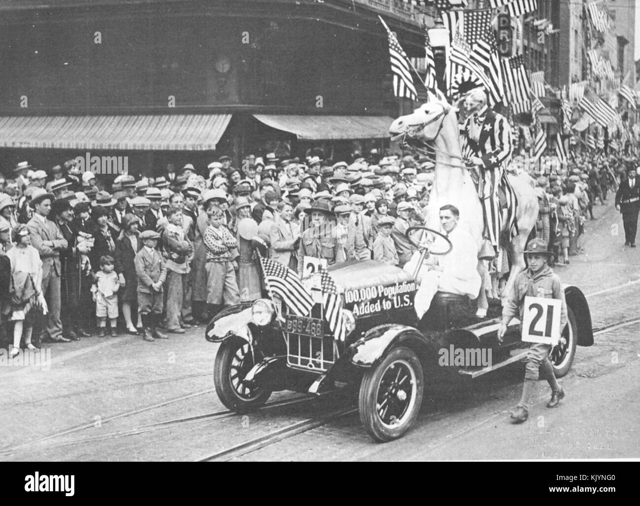 1928 Jubilee Parade Spirit of Uncle Sam Float Stock Photo - Alamy