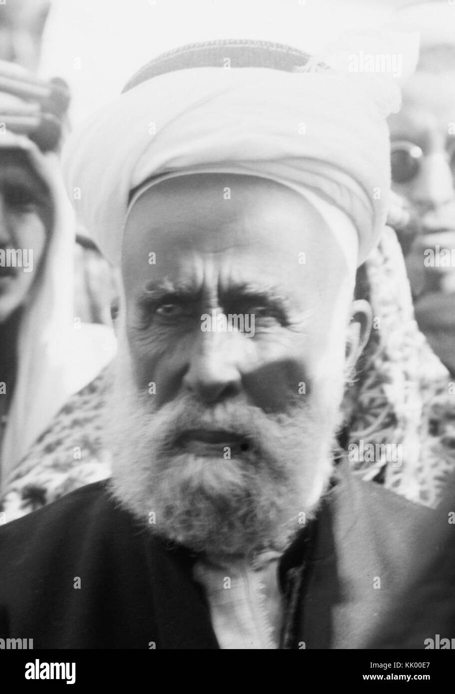 King hussein portrait Black and White Stock Photos & Images - Alamy