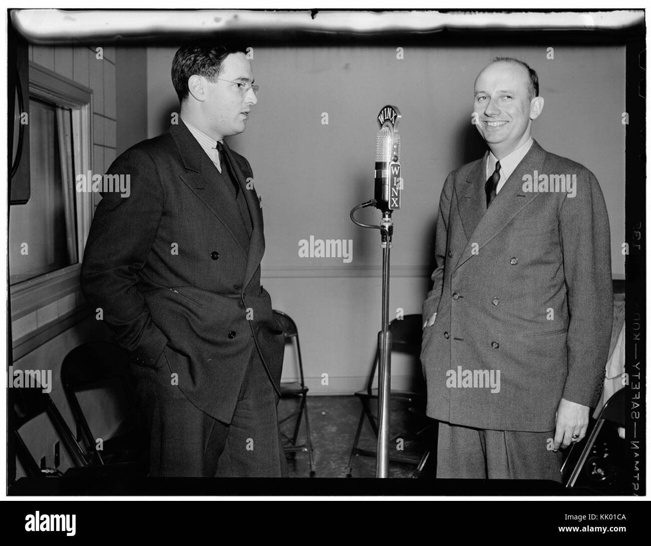 (Portrait of Ted Weems and William P. Gottlieb, WINX, Washington, D.C ...