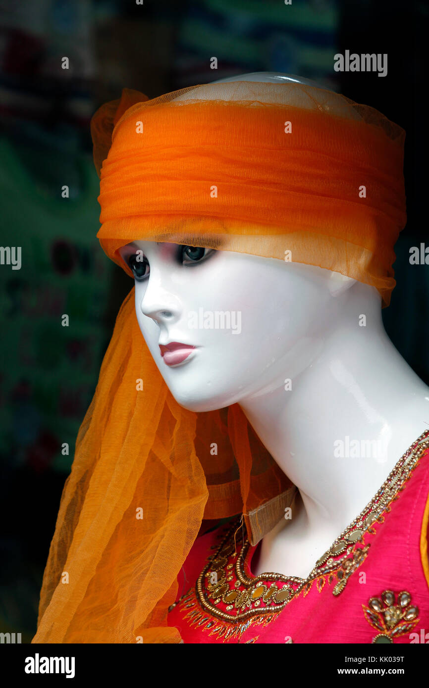 Cosmetics section hi-res stock photography and images - Alamy