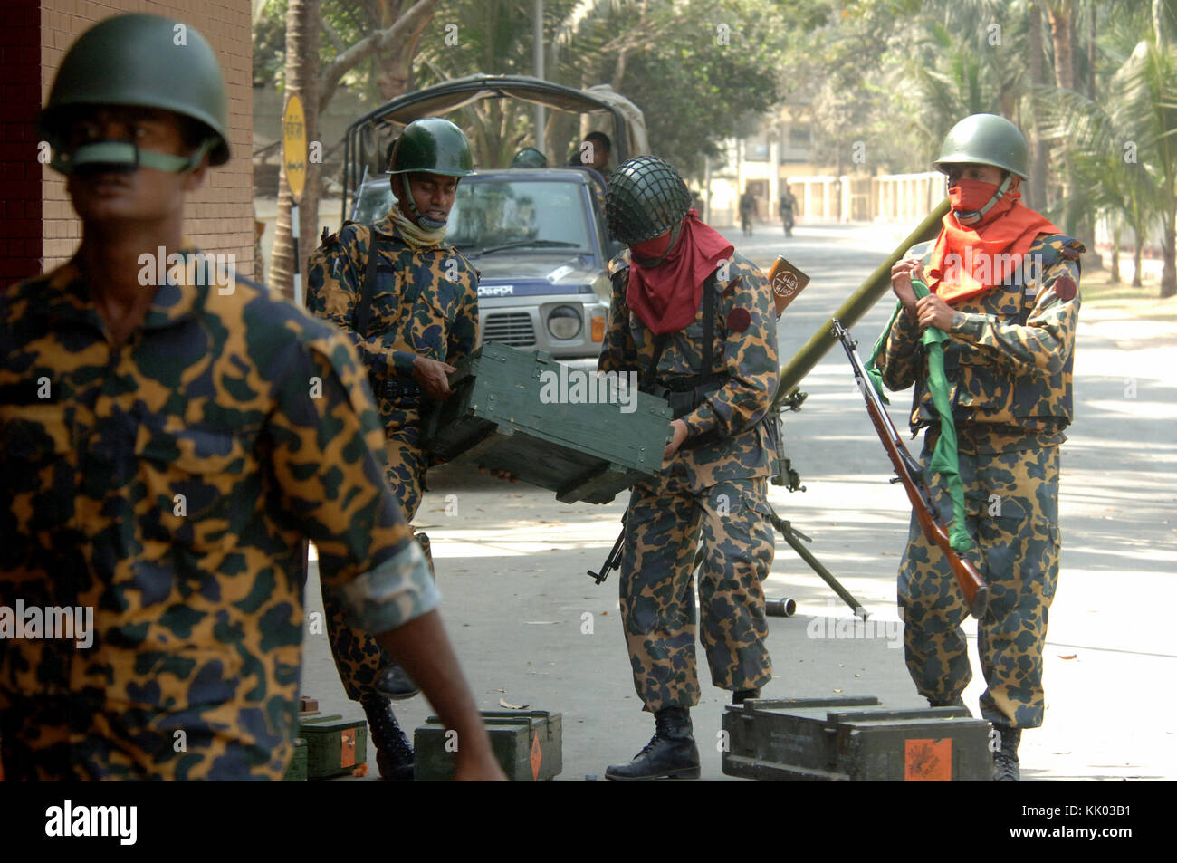 Border guards bangladesh hi-res stock photography and images - Alamy