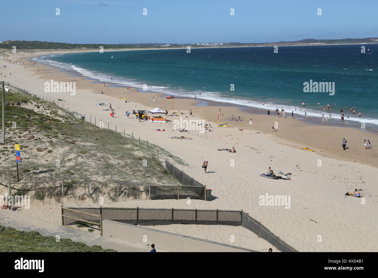 Elouera beach hi-res stock photography and images - Alamy