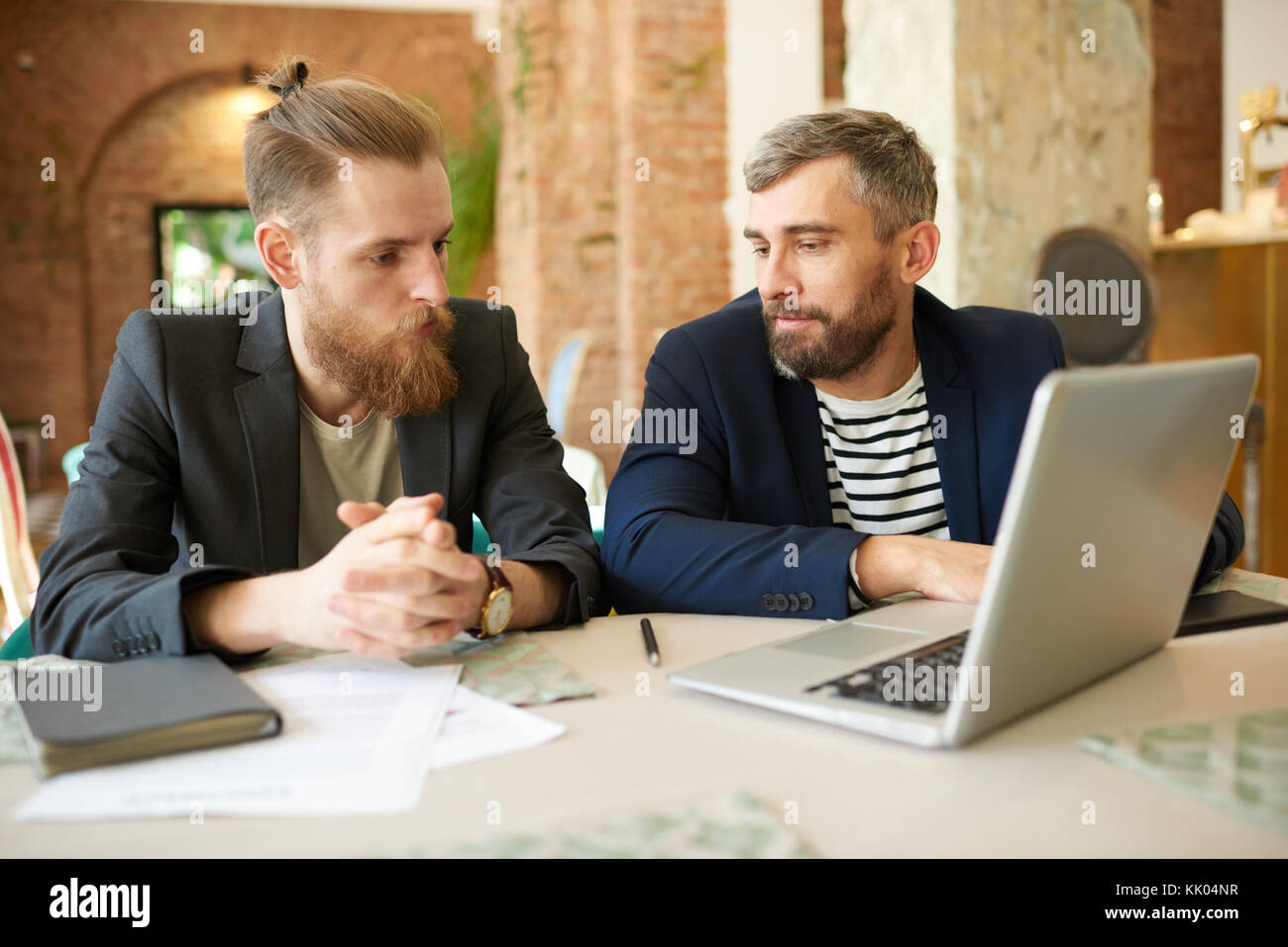 Mutually beneficial cooperation hi-res stock photography and images - Alamy