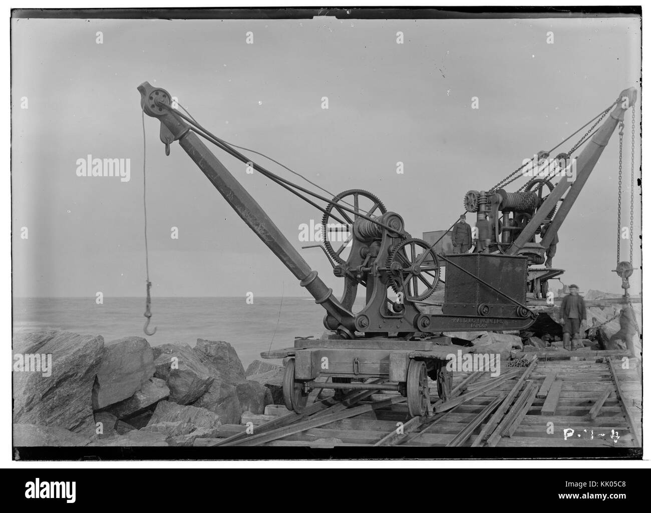 Marine lifting crane Black and White Stock Photos & Images - Alamy