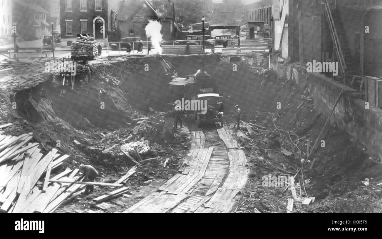 1926 construction Black and White Stock Photos & Images - Alamy