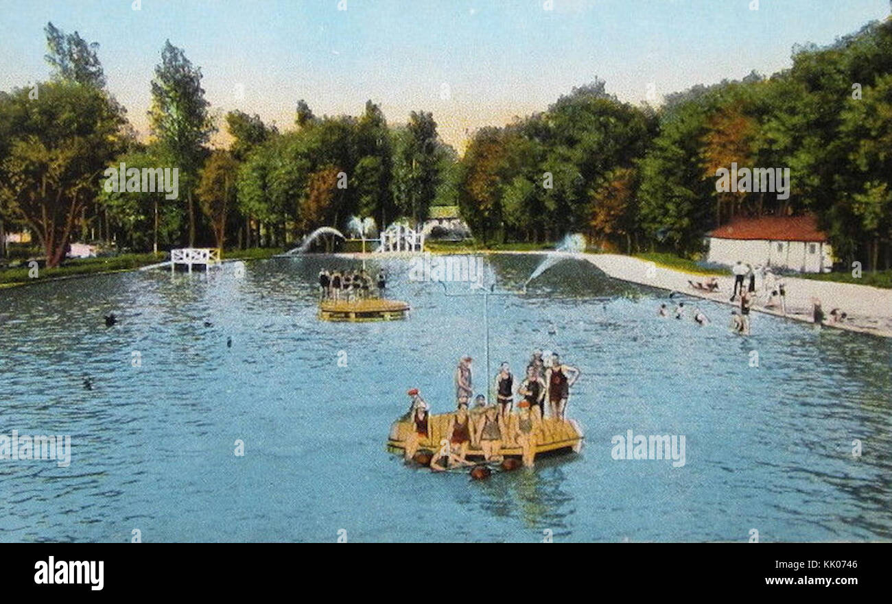 1930 Dorney Park Swimming Pool Stock Photo - Alamy