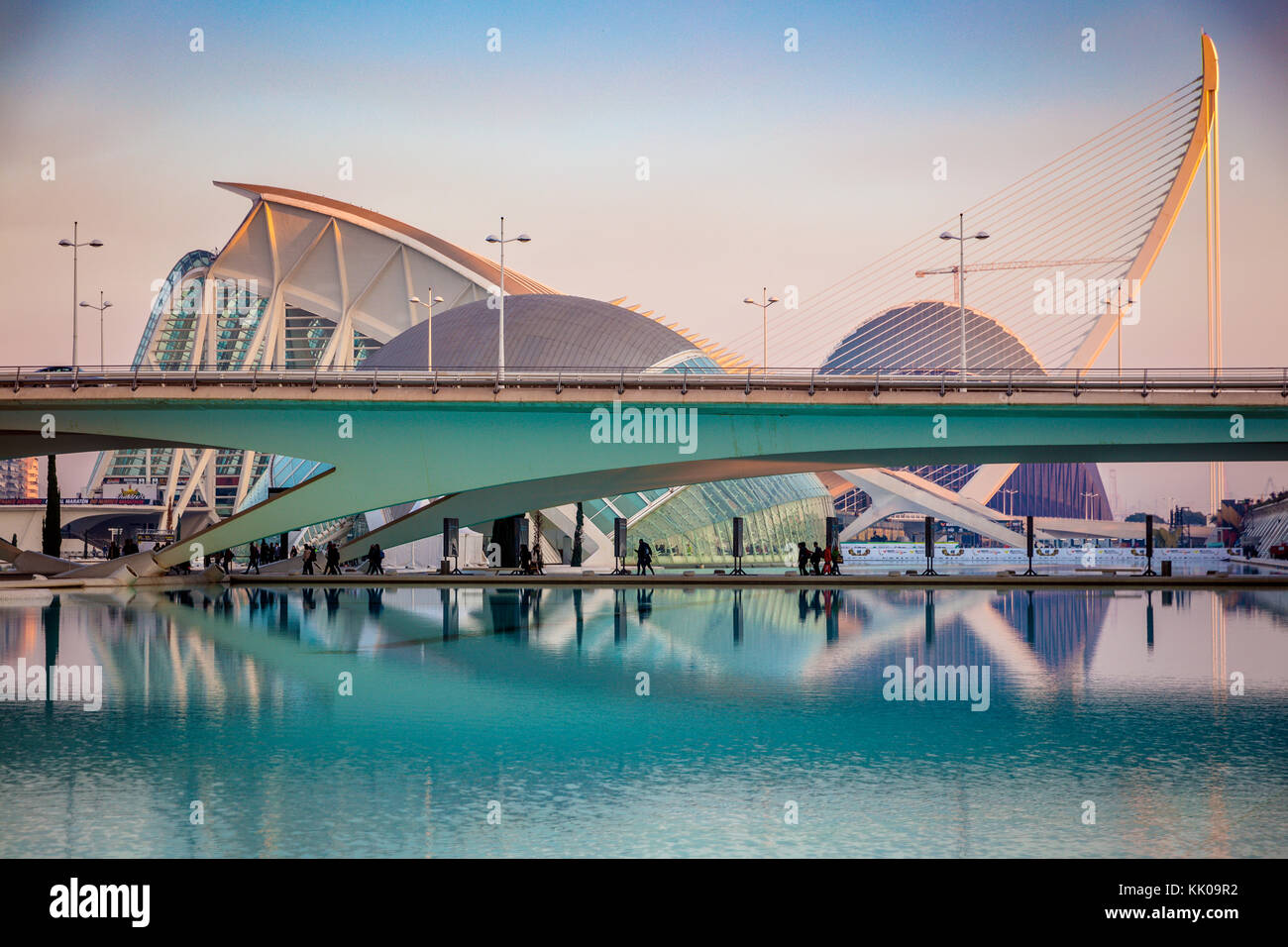 Pont de Montolivet bridge between the Opera House and l'hemisferic ...
