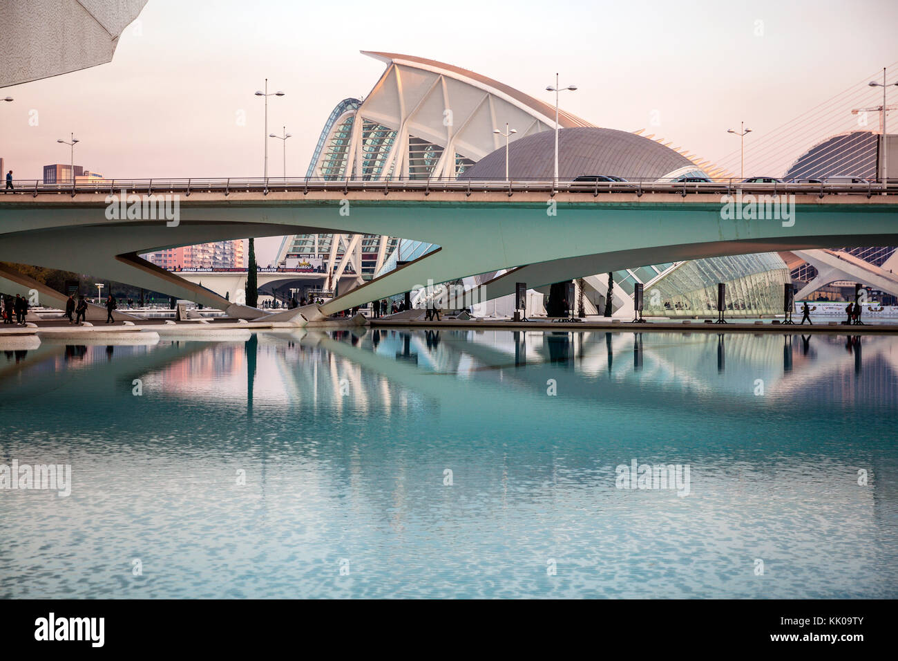 Pont de Montolivet bridge between the Opera House and l'hemisferic ...