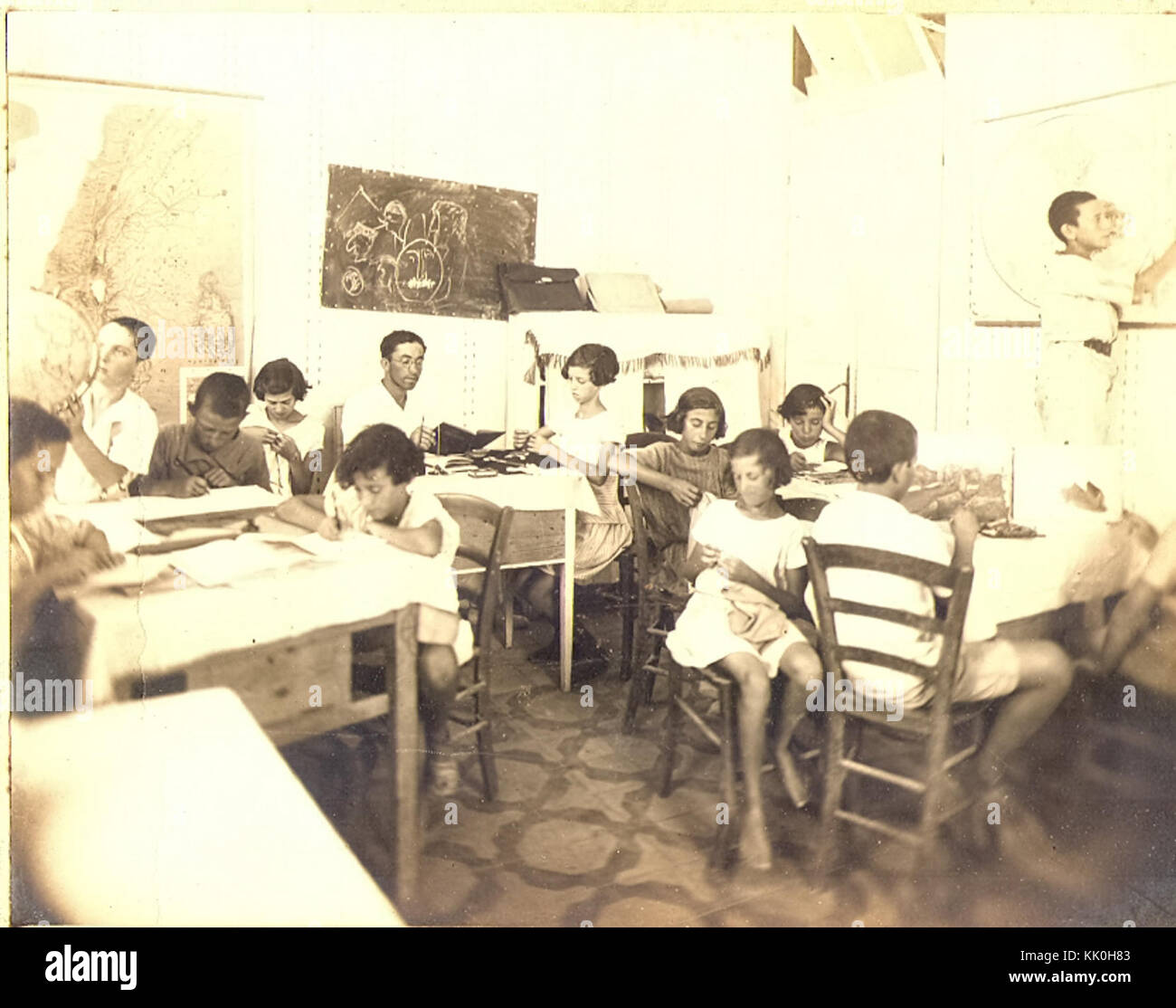 Israel 5653 Inside the classroom Stock Photo - Alamy