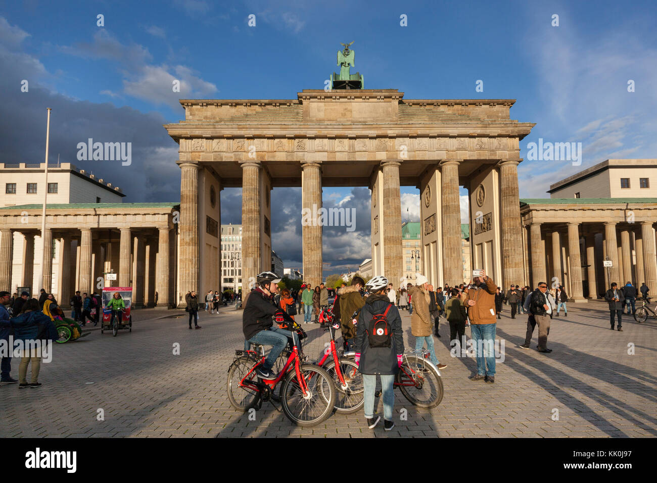 Berlin iconic monument hi-res stock photography and images - Alamy
