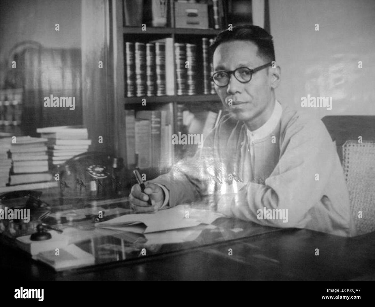 Min thu hi-res stock photography and images - Alamy