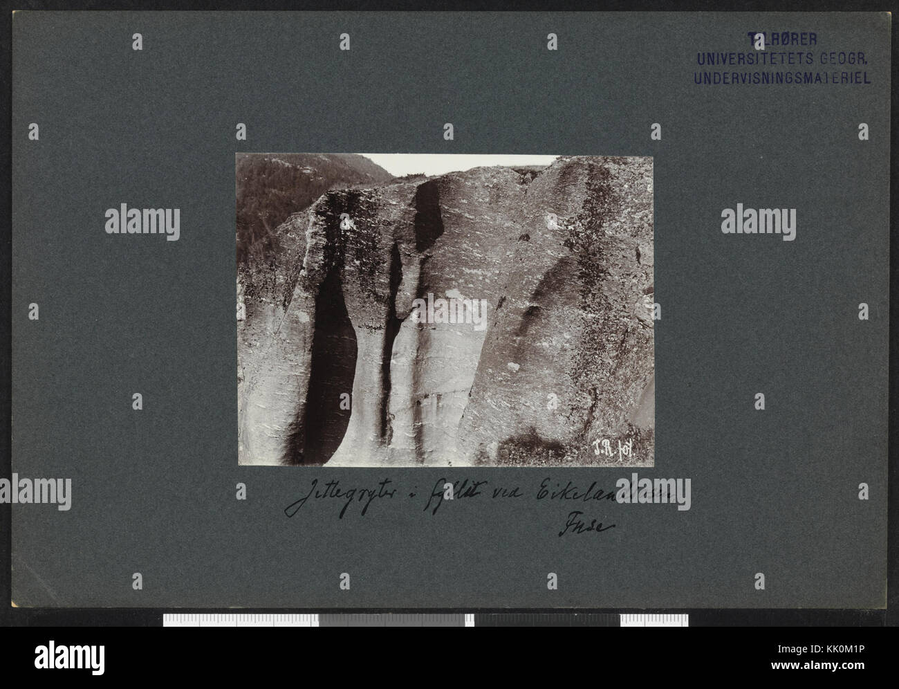 Jettegryter i fyllit ved Ekelandsosen, Fuse no nb digifoto 20160329 ...