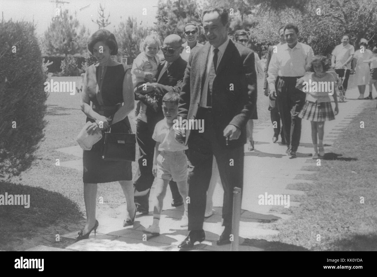 Shimon Black and White Stock Photos & Images - Alamy