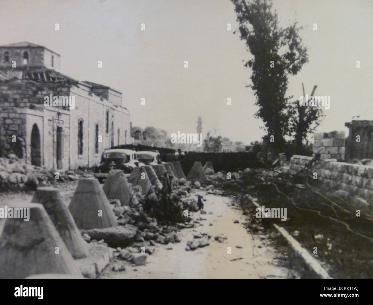 Divide division divided divisions hi-res stock photography and images ...