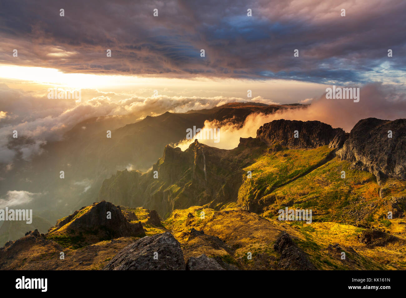 Madeira mountains hi-res stock photography and images - Alamy