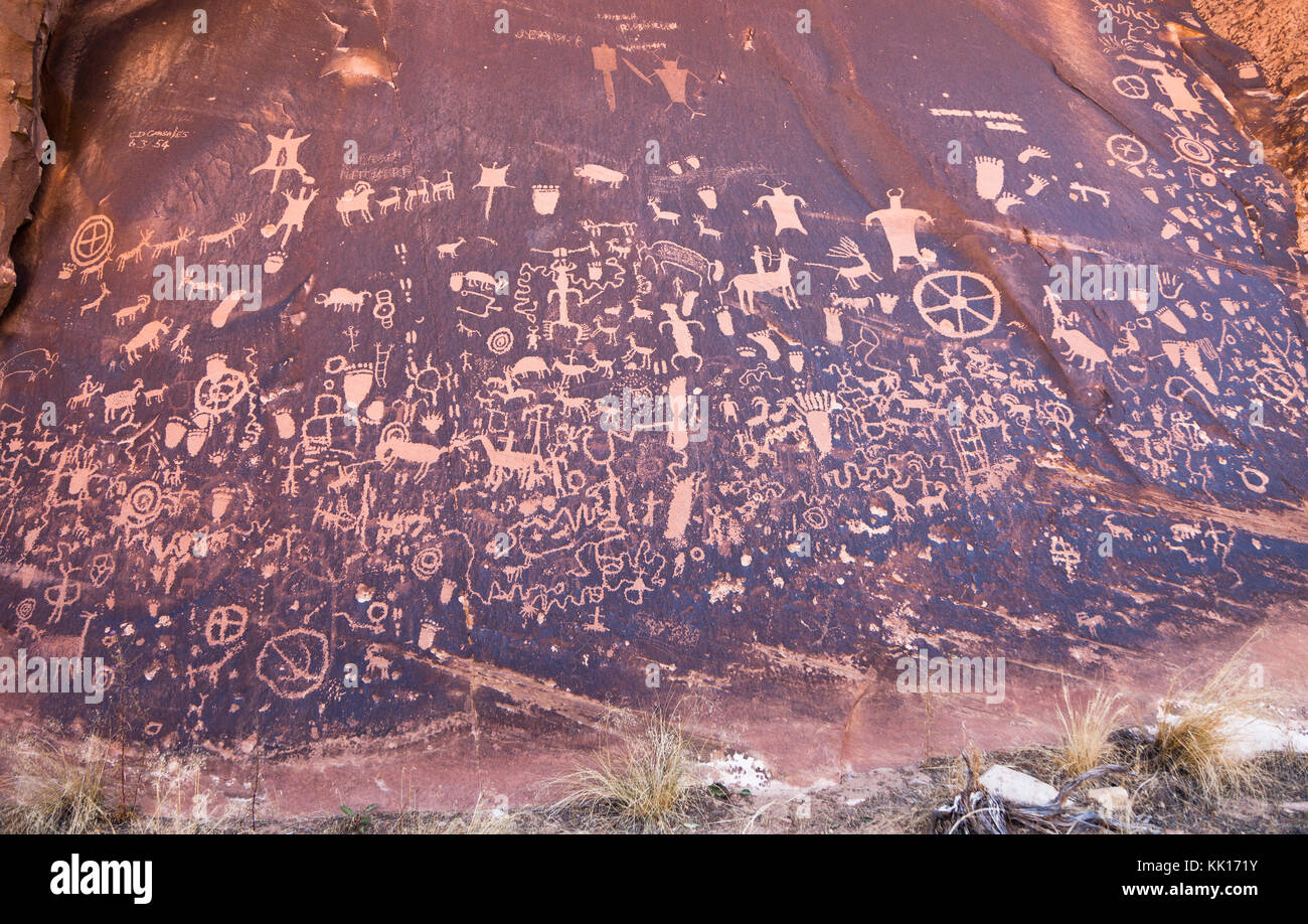 Newspaper Rock Archaeological Site in Canyonlands in Utah, USA Stock ...