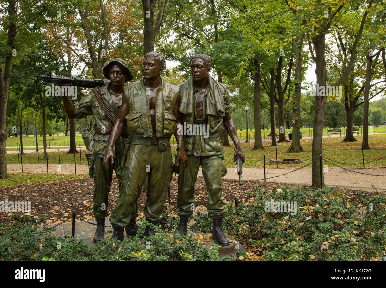 Remembering the fallen soldiers hi-res stock photography and images - Alamy