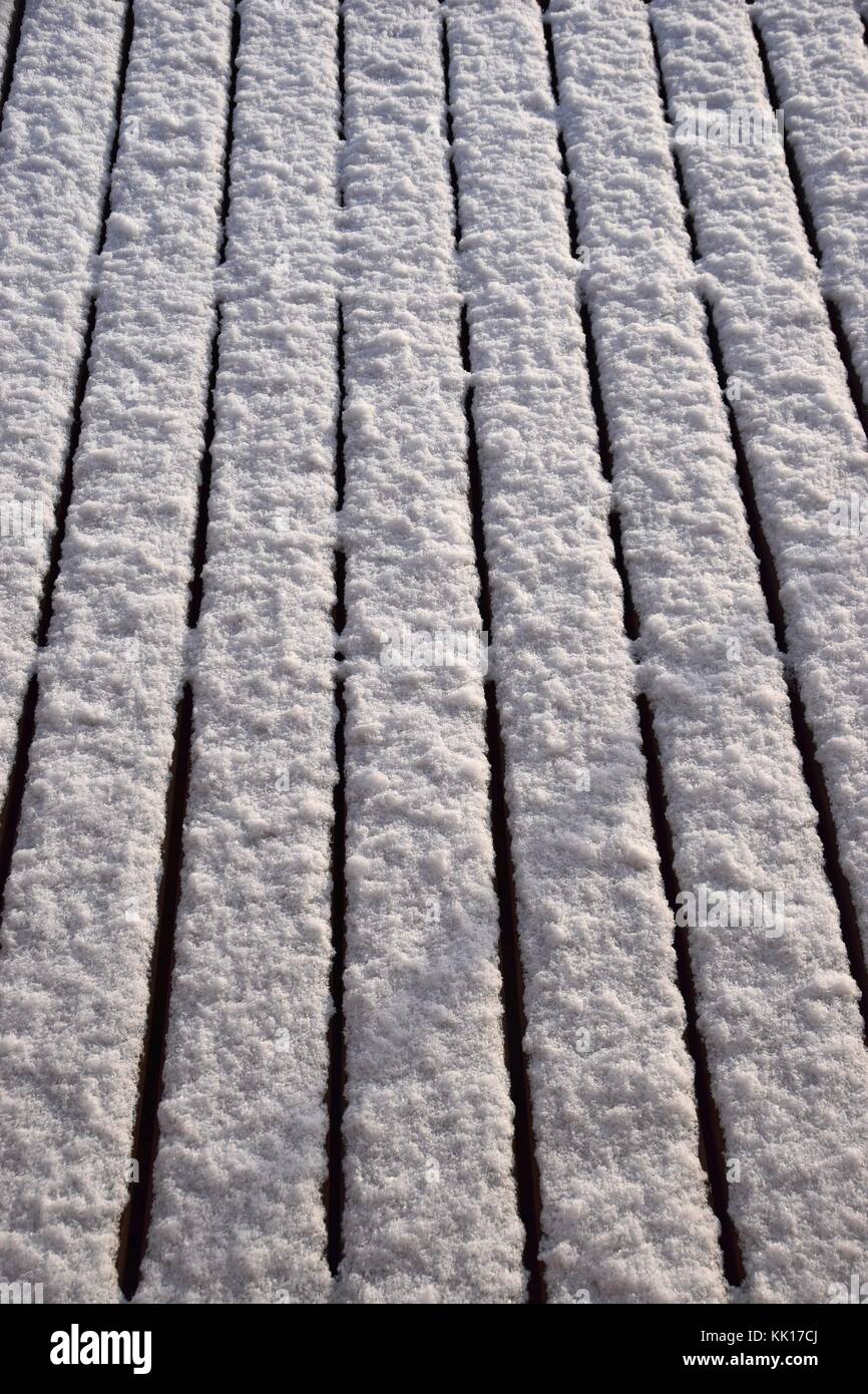 wooden floorboards with fresh snow Stock Photo - Alamy