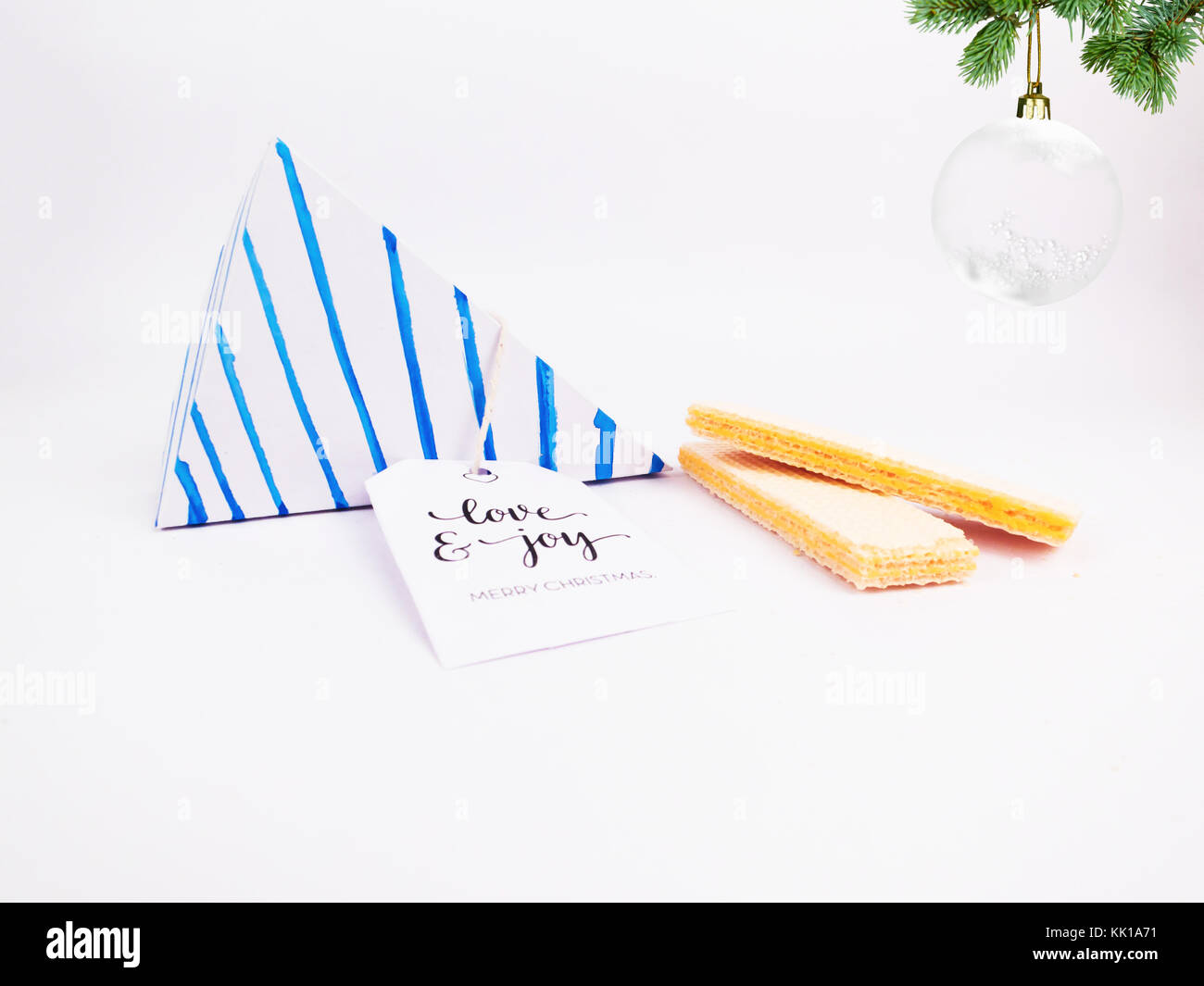 Christmas Decoration with Triangle Wafer Christmas Gift Box with wafers ...