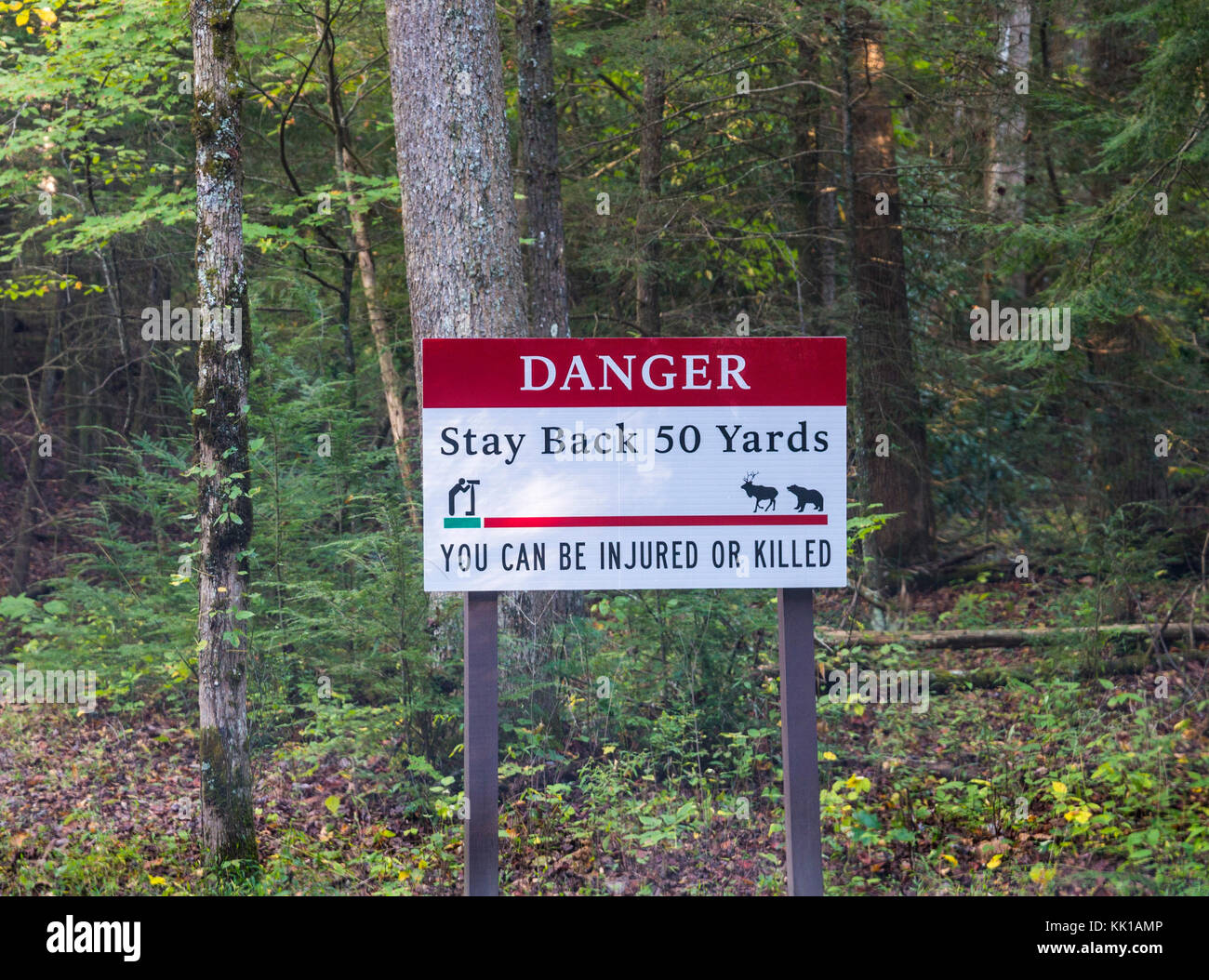 Smoky mountains national park sign hi-res stock photography and images ...