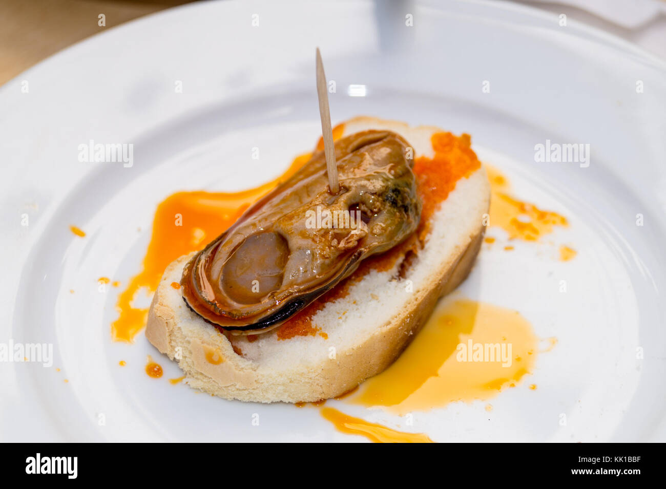 Mussel starter hi-res stock photography and images - Alamy